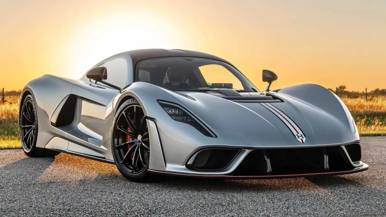 Race to the Top: Ranking the Fastest Cars in the World | Mavigadget - Blog