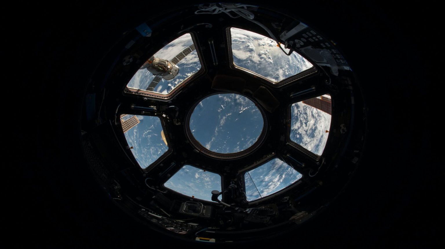 NASA Improves Mars Curiosity Rover with Latest Software Upgrades ...